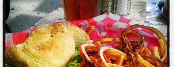The 13 Best Dog Friendly Places In Kansas City the-13-best-dog-friendly-places-in-kansas-city
