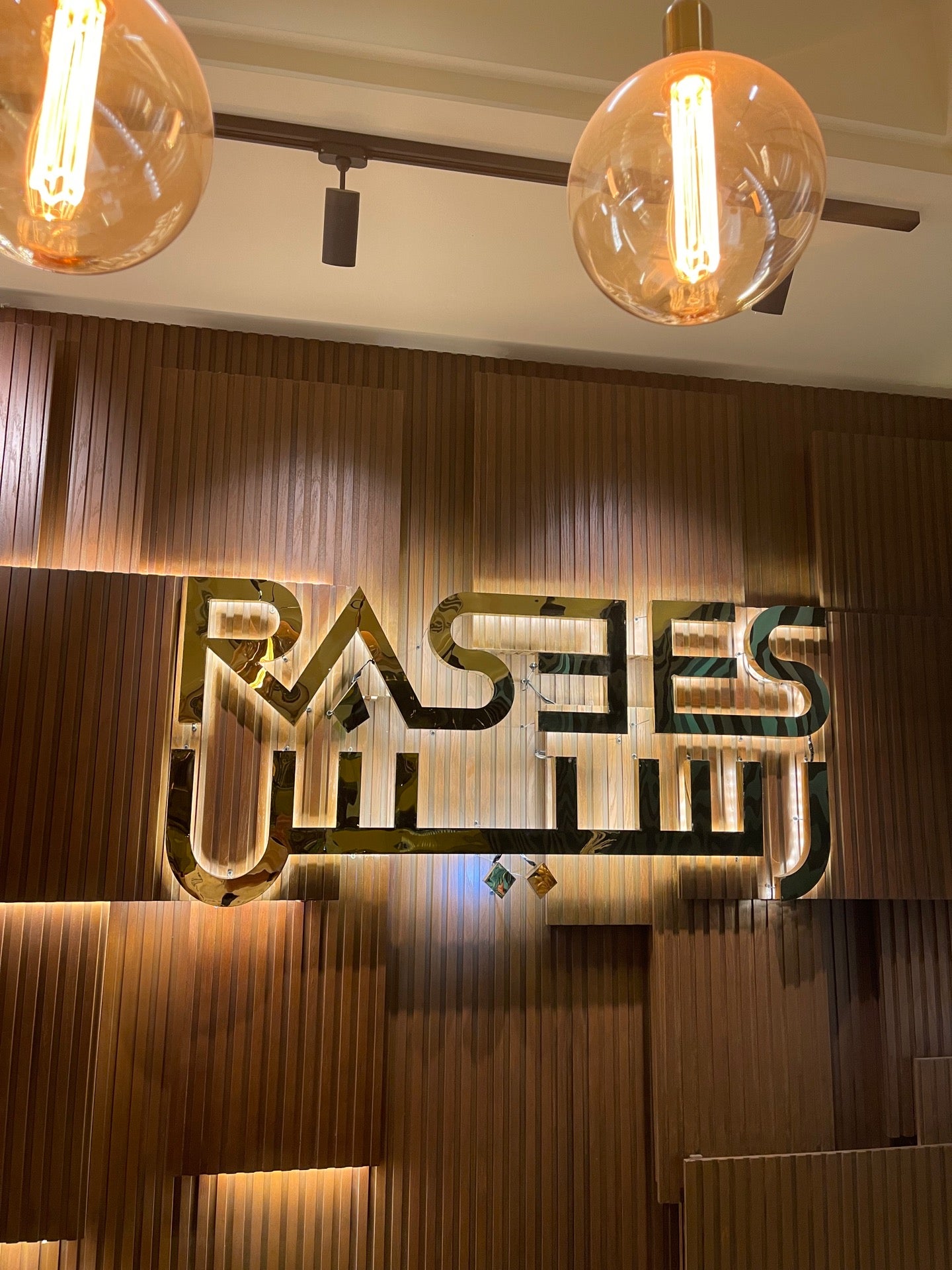 Rasees perfumes - Saudi Arabia