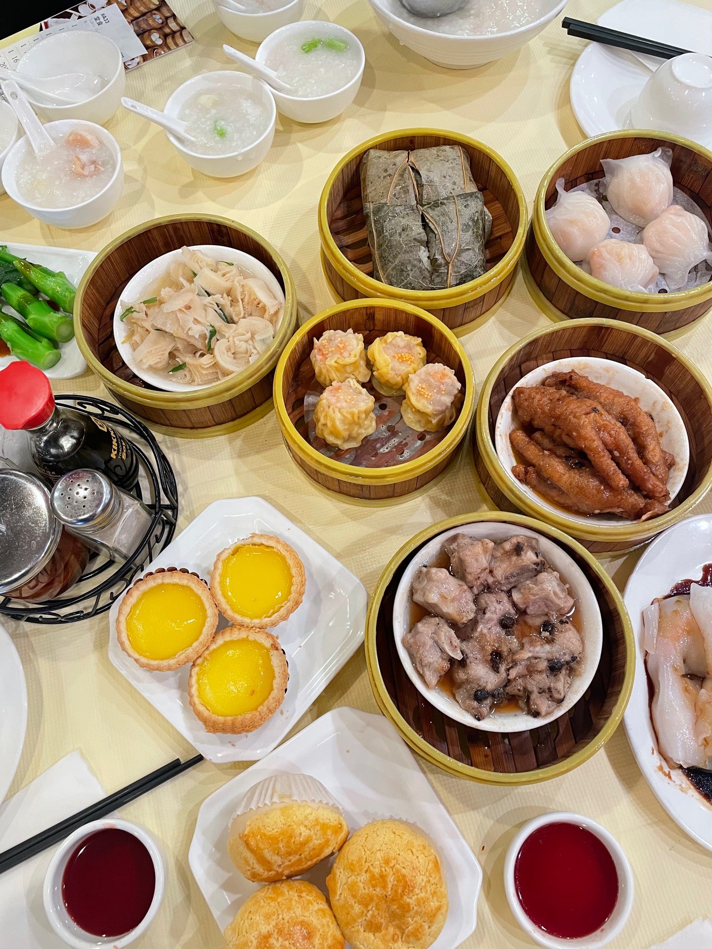 Yue Huang Restaurant on Postcard