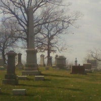 Forest Home Cemetery - 2405 W Forest Home Ave