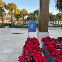 Waterside Shops - Shopping Mall in Naples