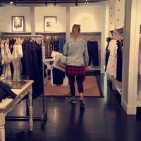 Club Monaco - Clothing Store in Entertainment District