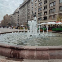 Paseo Bulnes - Pedestrian Plaza in Santiago Centro