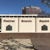 Fletcher Bowron Square - Park in Los Angeles