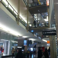 The Shops At North Bridge - Shopping Mall in Chicago