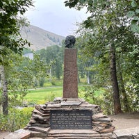 Hemingway Memorial - 2 tips from 120 visitors