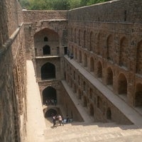 Nizamuddin East - Neighborhood in Nizamuddin