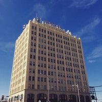 Santa Fe Building - 900 S Polk St