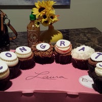 B Cupcakes - 127 W Fairbanks Ave