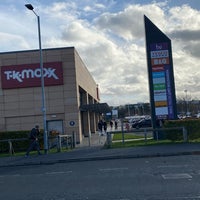 Hermiston Gait Retail Park - Shopping Plaza in Edinburgh