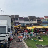 Pasar Malam TTDI - Jalan Tun Mohd Fuad 3