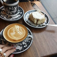 La Colombe Coffee Roasters - Andersonville - 5158 N Clark St