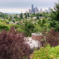 Mt Baker Ridge Viewpoint - Mount Baker - Seattle, WA