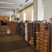 DSW Designer Shoe Warehouse - Pasadena Civic Center District - 8 tips ...