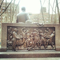 Alfred E Smith Playground - Park in Two Bridges