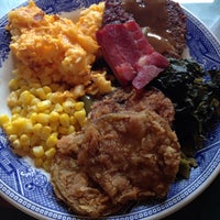 Blue Willow Inn Restaurant - Southern / Soul Food Restaurant