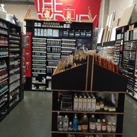 The Sydney Art Store - 1 tip