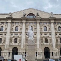 Piazza degli Affari - Duomo - Piazza degli Affari