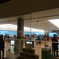 Microsoft Store (Now Closed) - Bellevue Square - 56 tips from 5717 visitors