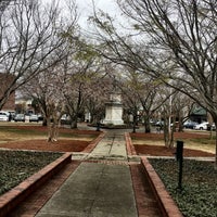 Gainesville Circle In Square - Park in Gainesville