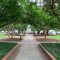 Gainesville Circle In Square - Park in Gainesville