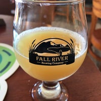 Fall River Brewing Co. Taphouse - Mistletoe - 7 tips