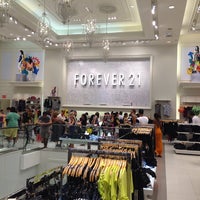 Forever 21 - Clothing Store in Theater District