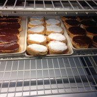 Cresent Donut - Donut Shop
