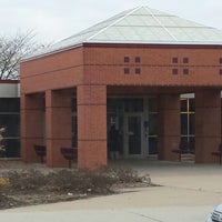 Broad Run High School - High School in Ashburn