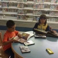 Brentwood Public Library - Library in Brentwood