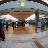 Microsoft Store (Now Closed) - Bellevue Square - 56 tips from 5717 visitors