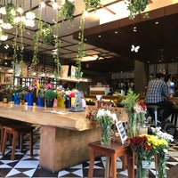 Noah's Barn - Bandung, Jawa Barat