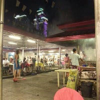 Larsian sa Fuente - BBQ Joint