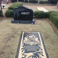 Moore Memorial Gardens - Cemetery