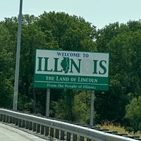 Missouri / Illinois State Line - Border Crossing in East St Louis