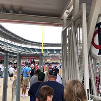 Gate 34 - North Loop - Target Field
