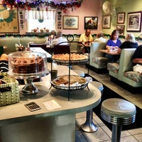 Daddy Maxwell's Diner & Cafe - Diner in Williams Bay