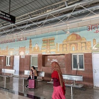 Agra Cantonment Railway Station (AGC) - 14 tips