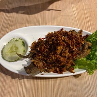 Inle Myanmar - Burmese Restaurant in Downtown Core