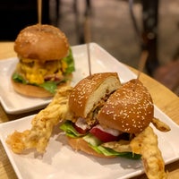 BurgeRoom - Burger Joint