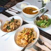 ครัวดอกไม้ขาว (White Flower Factory) - Thai Restaurant in ปทุมวัน