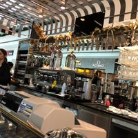 Manta Bar - Sandwich Place