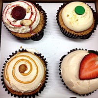 B Cupcakes - 127 W Fairbanks Ave