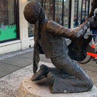 Jimi Hendrix Statue - Capitol Hill - 10 tips from 1231 visitors