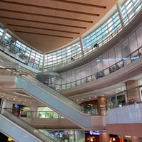 จัตุรัสจามจุรี (Chamchuri Square) - 264 tips