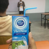 Consist College - 977 Jalan Lingkaran Tengah 2