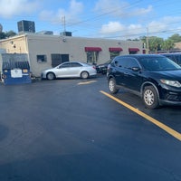 Kissin' Cuzzins - Saint Petersburg, FL