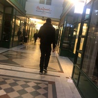 Brandbergen Centrum - Shopping Mall in Vendelsö