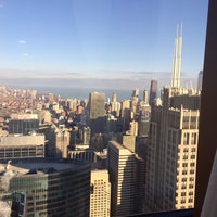 Metropolitan Club (Globe Room) - New American Restaurant in Chicago