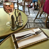 Varanda Ritz Four Seasons - São Sebastião da Pedreira - 9 tips from 313 ...